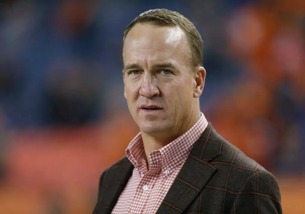 Laporan: Peyton Manning Ora Ndandani ESPN