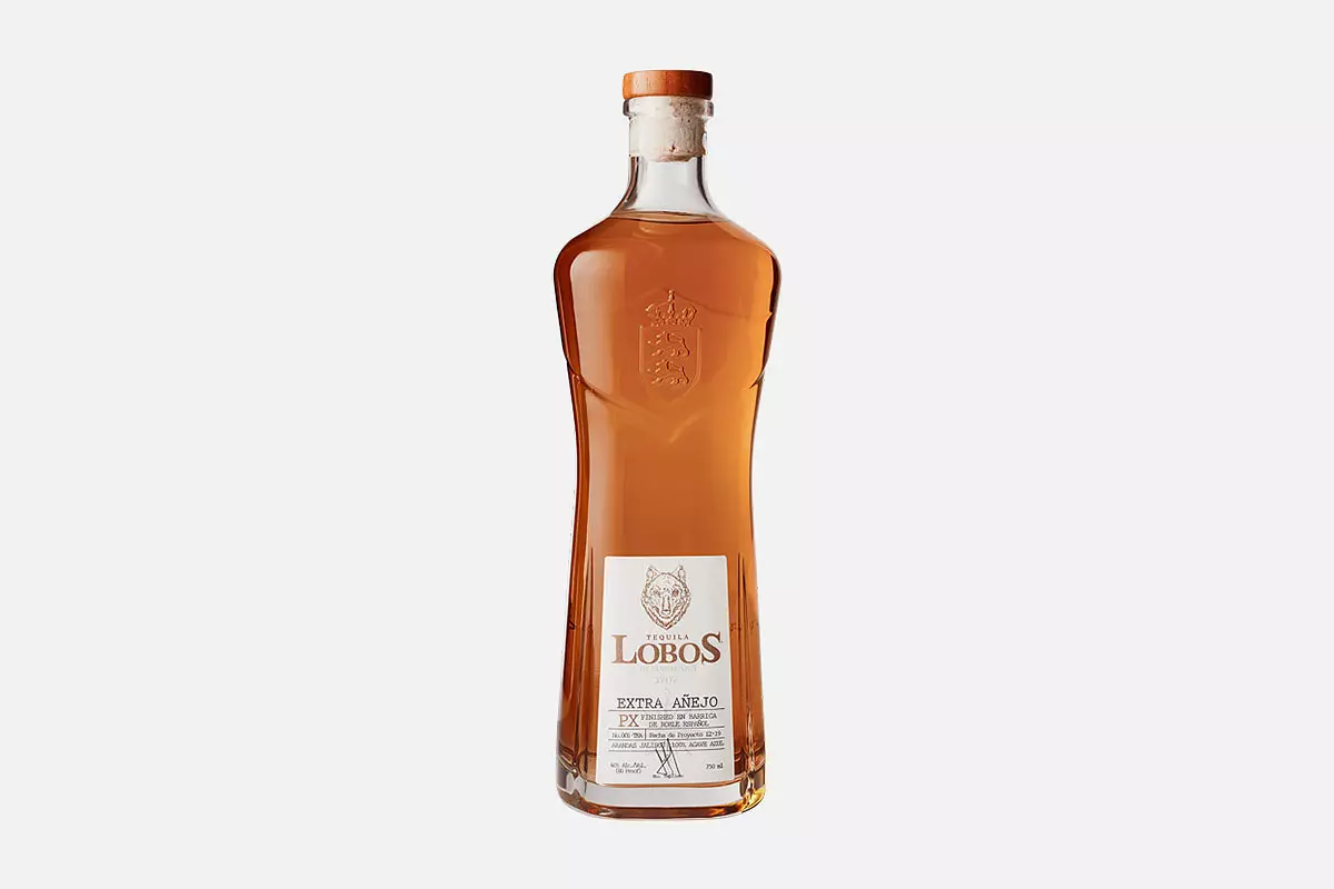 Lobos 1707 अतिरिक्त Añejo