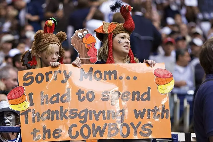 Pourquoi la tradition de Thanksgiving de la NFL a commencé il y a 85 ans