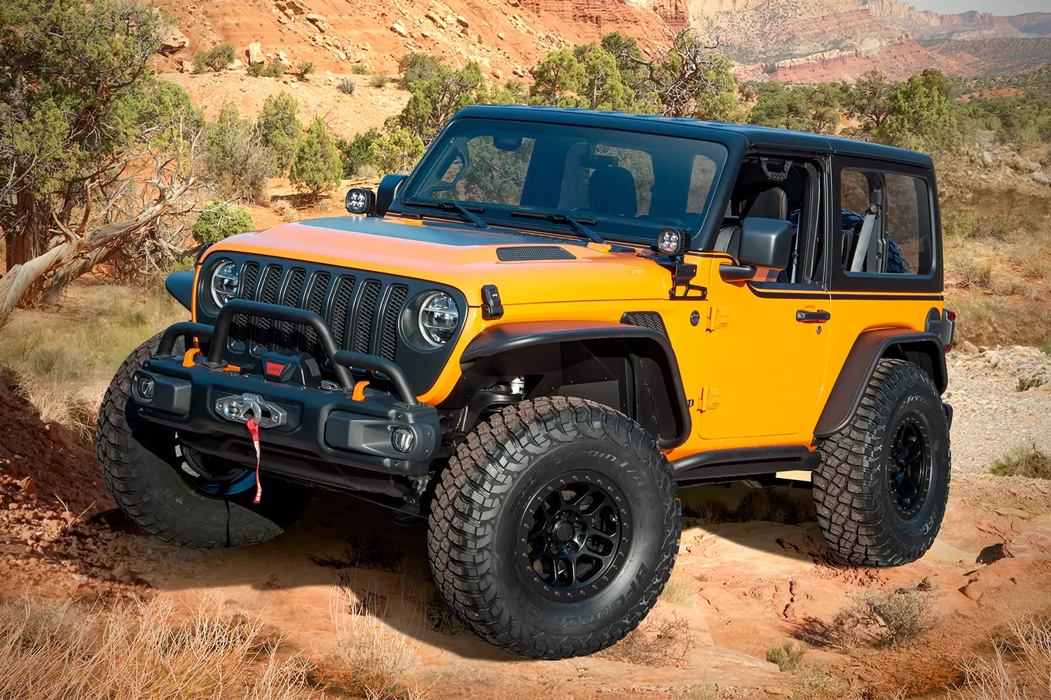 Het Jeep Wrangler Orange Peelz-conceptvoertuig