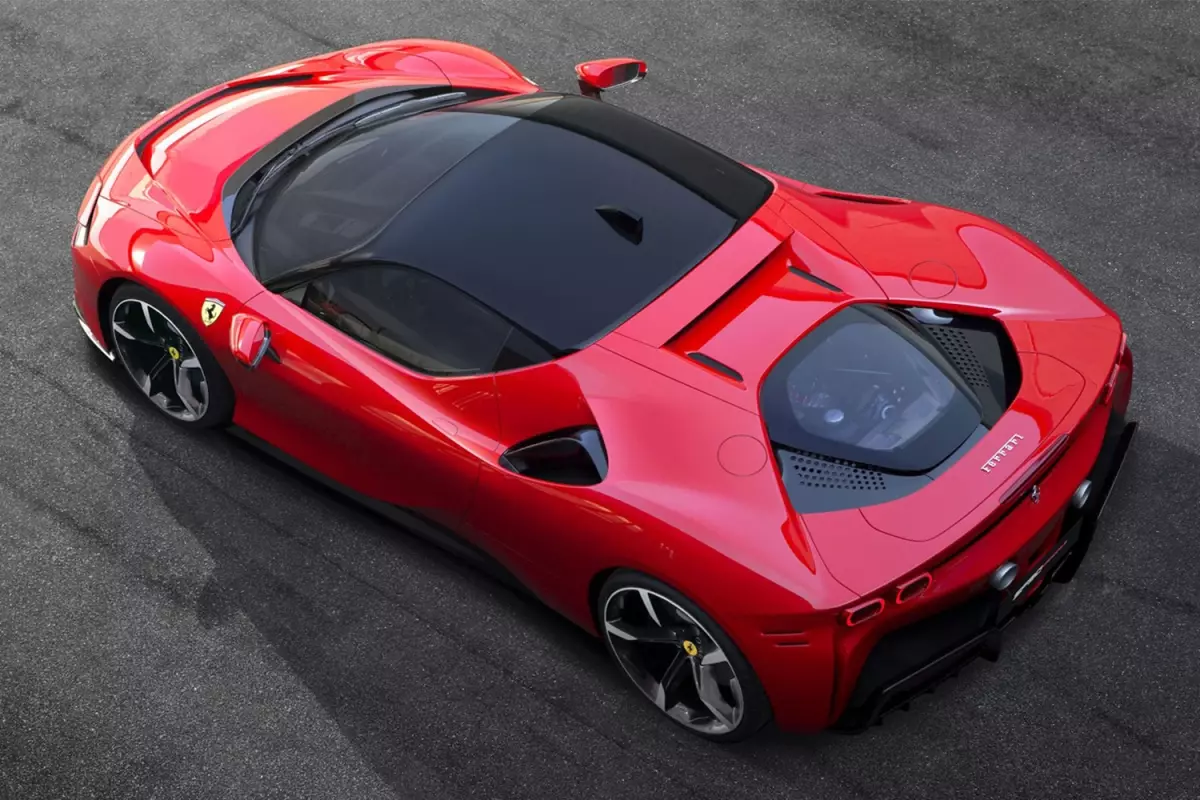 El nuevo auto deportivo SF90 Stradale de Ferrari