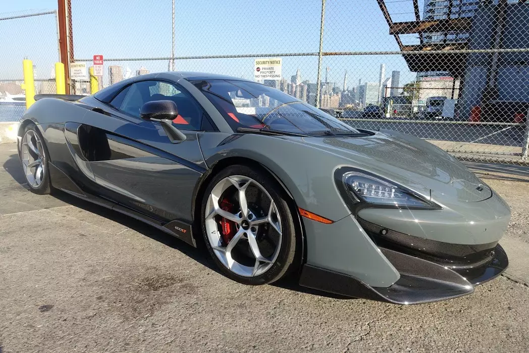 איבערבליק: דרייווינג די McLaren 600LT ספּיידער פֿון NYC צו וועסט פּוינט 1256_4