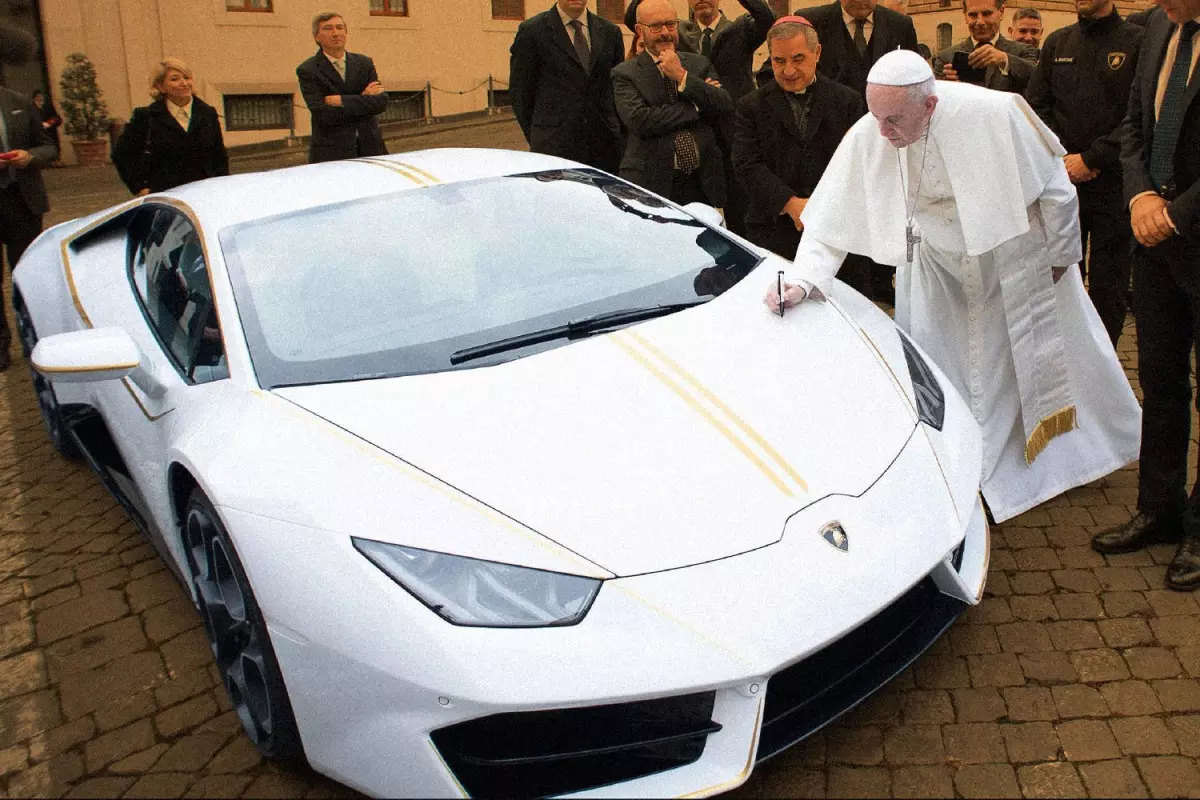 Papież Lamborghini