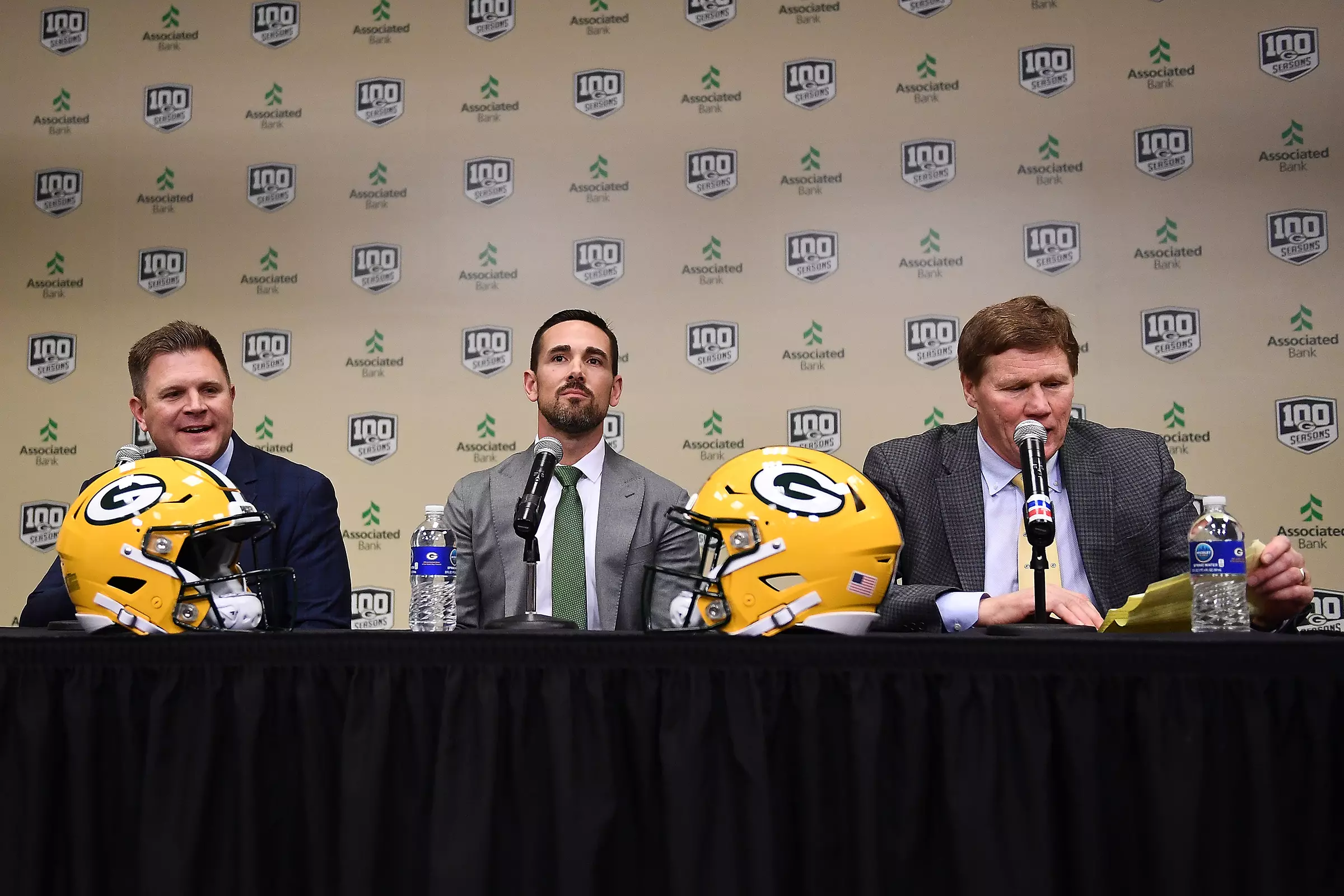 Dari kiri: GM Packers Brian Gutekunst, pelatih kepala Matt LaFleur dan Presiden dan CEO Mark Murphy