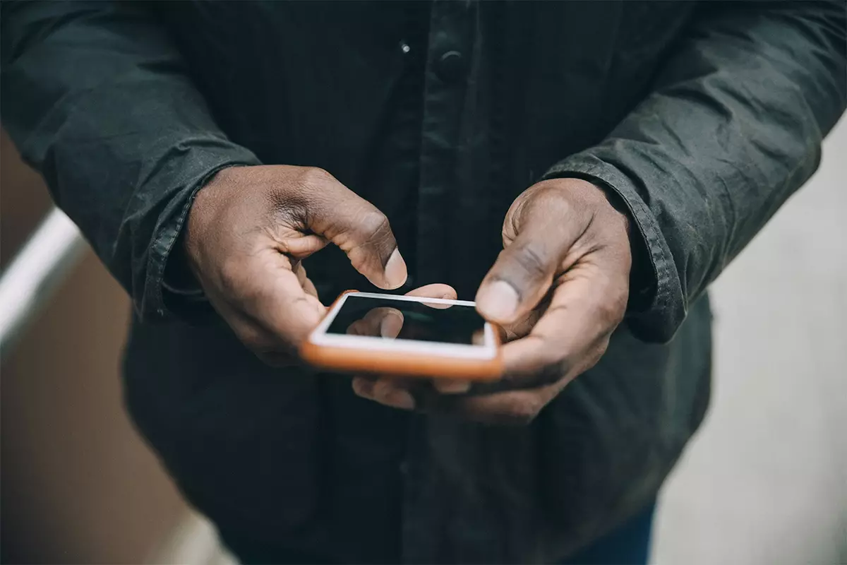 10 gauza desberdin egiten hasteko zure gizonezkoen taldeko txatetan