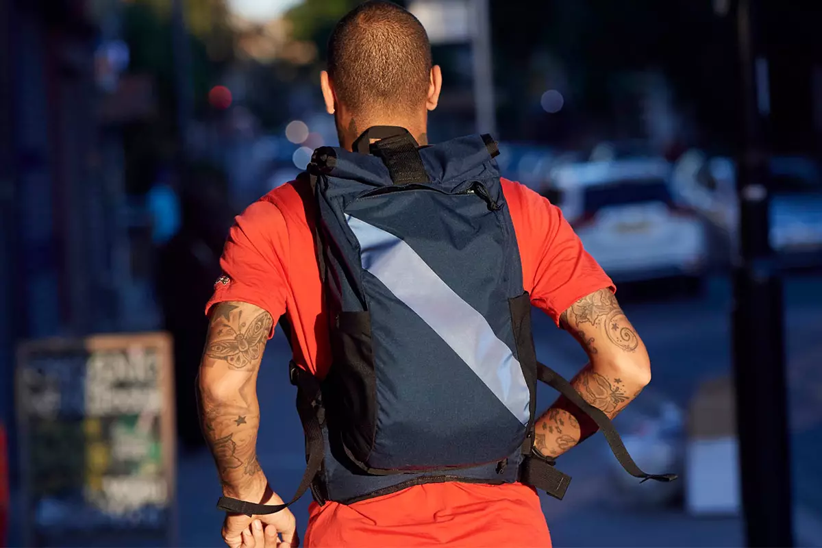 Ang Tracksmith ug Mission Workshop Mihimo sa Labing Maayo nga Backpack sa Pagdagan nga Among Gigamit Sukad