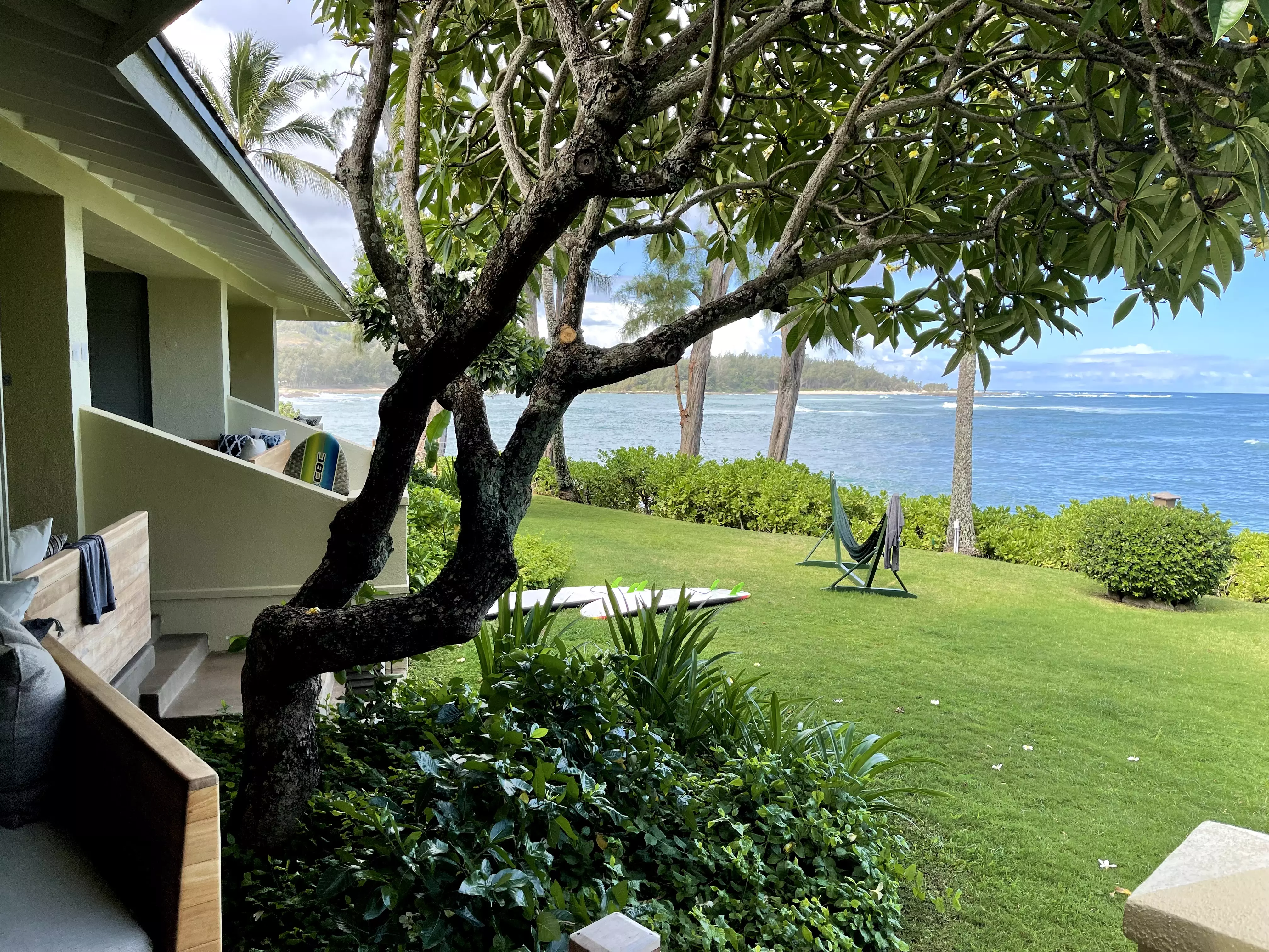 Η θέα από ένα Ocean Bungalow στο ανακαινισμένο Turtle Bay Resort στο Oahu