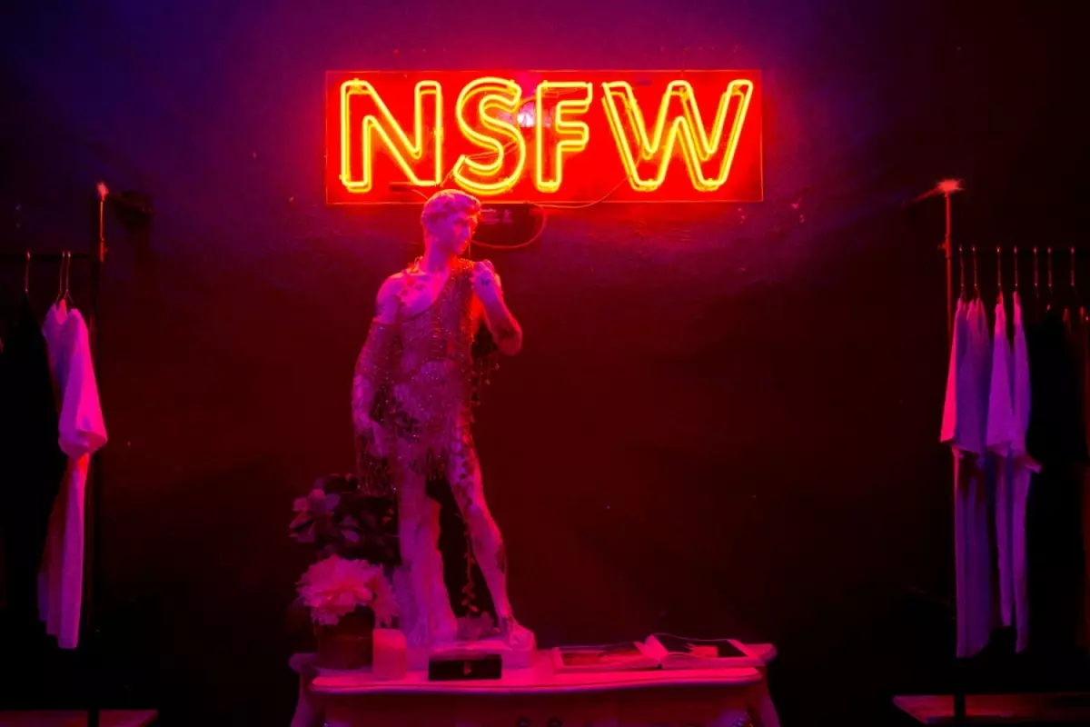 Sex club NSFW หรือ New Society for Wellness ได้สร้างแบรนด์เกี่ยวกับเรื่องเพศที่ก้าวหน้าแต่พิเศษสุด