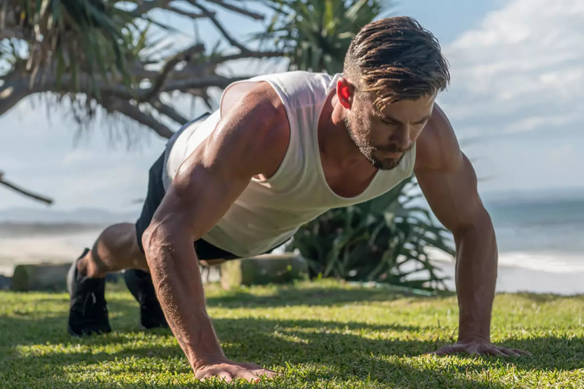 Chris Hemsworth's Wareegii ugu dambeeyay ee HIIT waa gooldhaliyaha saxda ah. Isku day Naftaada.