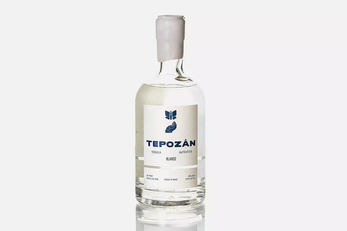 eine Flasche Tepozán blanco