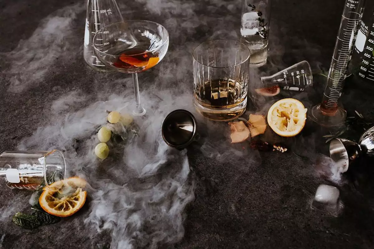 Америкийн хамгийн шинэлэг виски үйлдвэрлэгч өөрийн 11 чухал хэрэглүүрийг нэрлэжээ