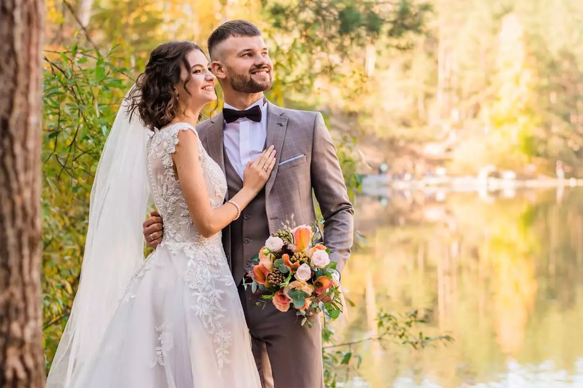 Maid of Honor vermeldt jou niet in hun toost? Leg de scheidingspapieren klaar.