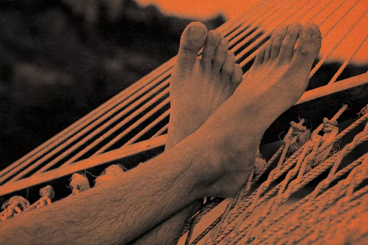 Lær, hvordan du plejer dine fødder, før du løfter dem på de intetanende masser denne sommer