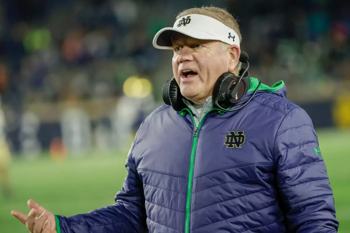 USC's Lincoln Riley iyo LSU's Brian Kelly Waa Kulliyada Kubadda Cagta Ragga Cusub ee $100M