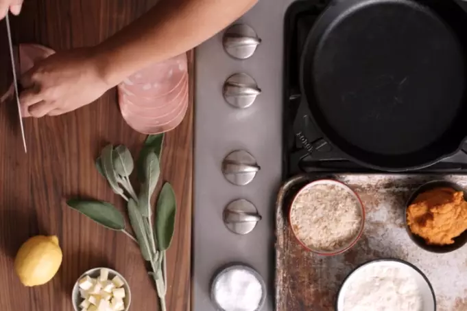 Raviolis de abóbora são salgados, salgados e também doces