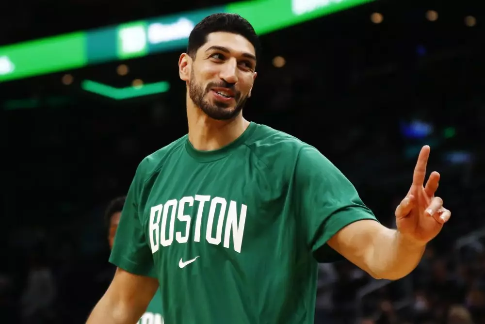 Enes Kanter iz Boston Celticsa pred tekmo proti Washington Wizards