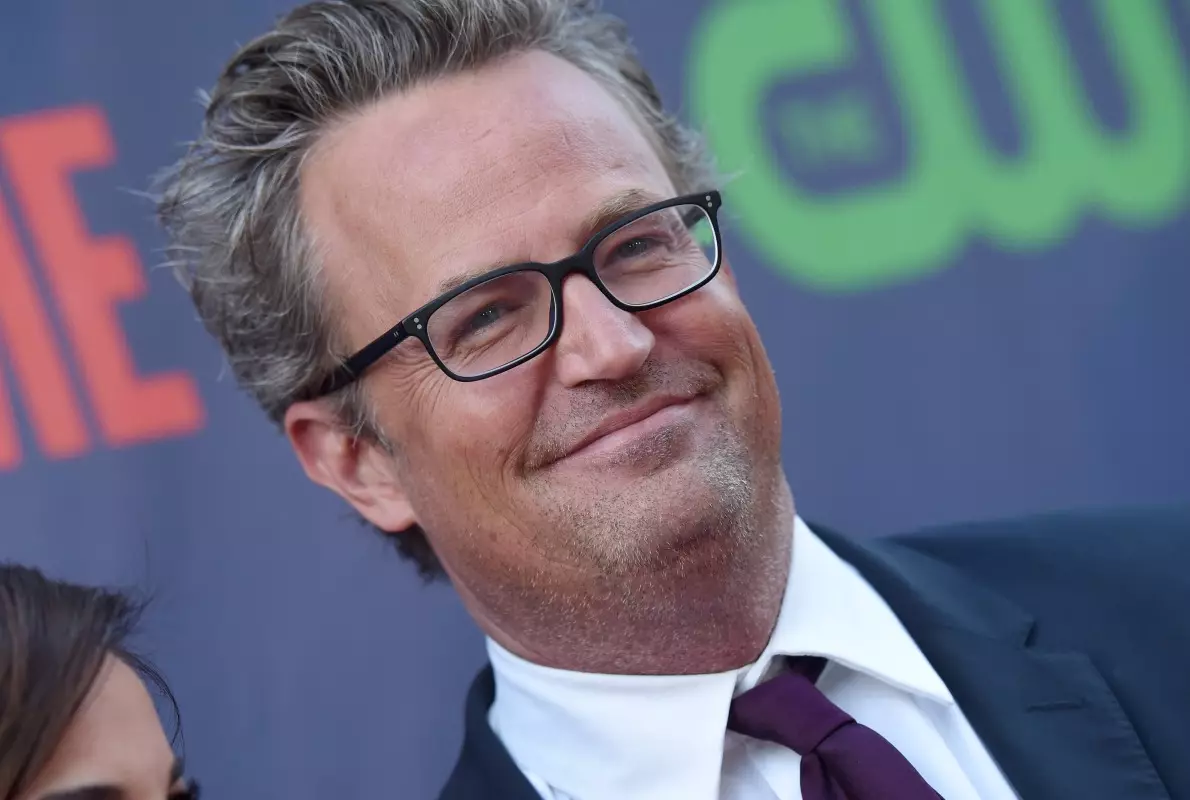 matthew perry ar cameo