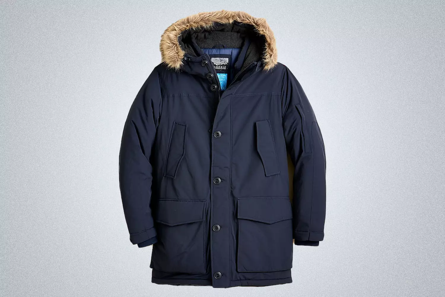 een blauwe veldparka met een sherpa-capuchon