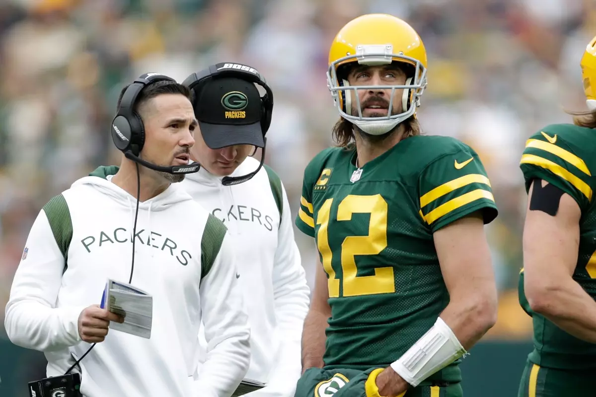 Aaron Rodgers ຕົວະ NFL ກ່ຽວກັບສະຖານະການສັກຢາປ້ອງກັນຂອງລາວບໍ?