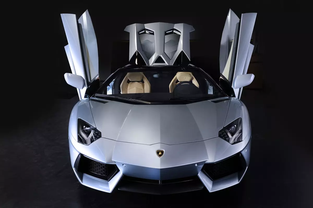 Lamborghini Aventador LP 700-4 ሮድስተር