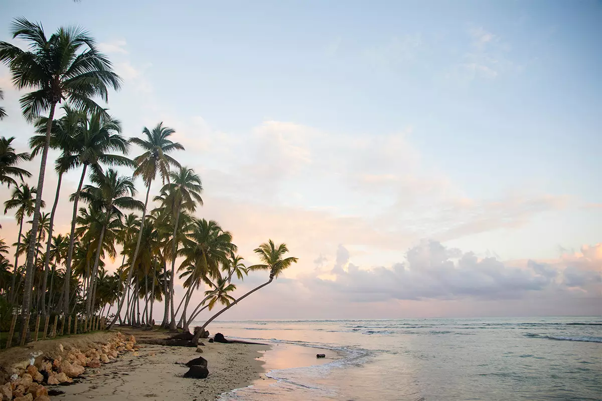 bakin tekun Caribbean