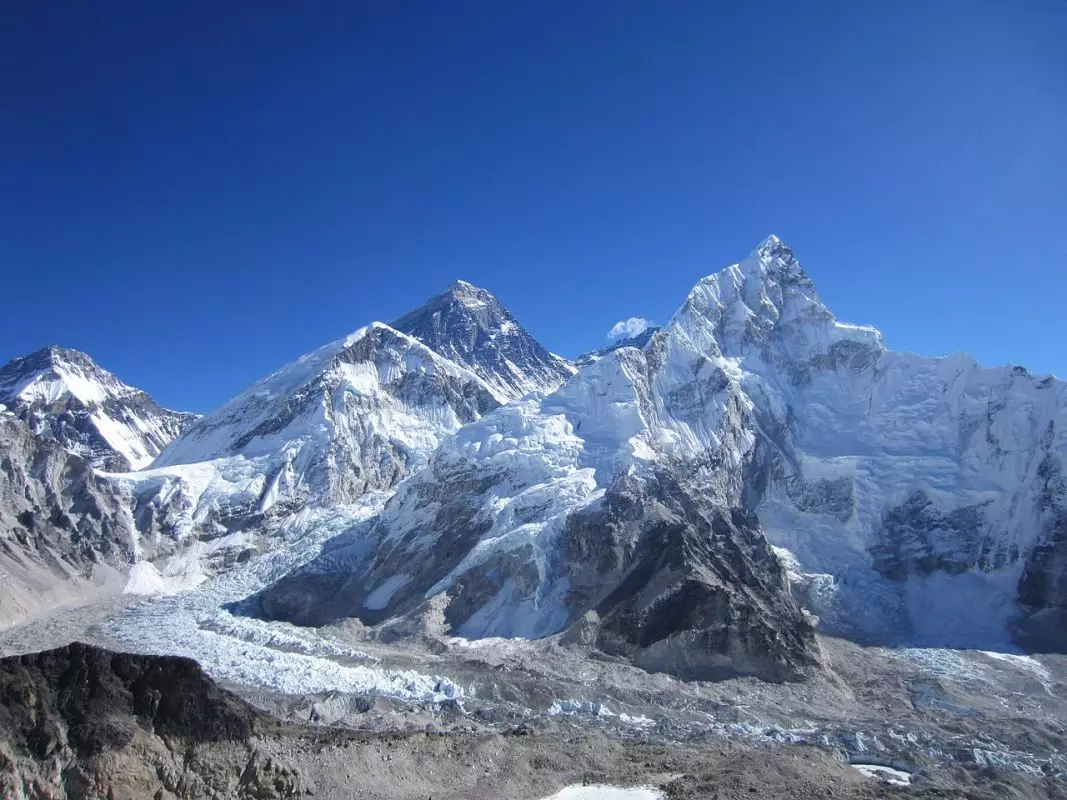 Nepal implementeert nieuwe Everest-veiligheidsvoorschriften pas volgend klimseizoen