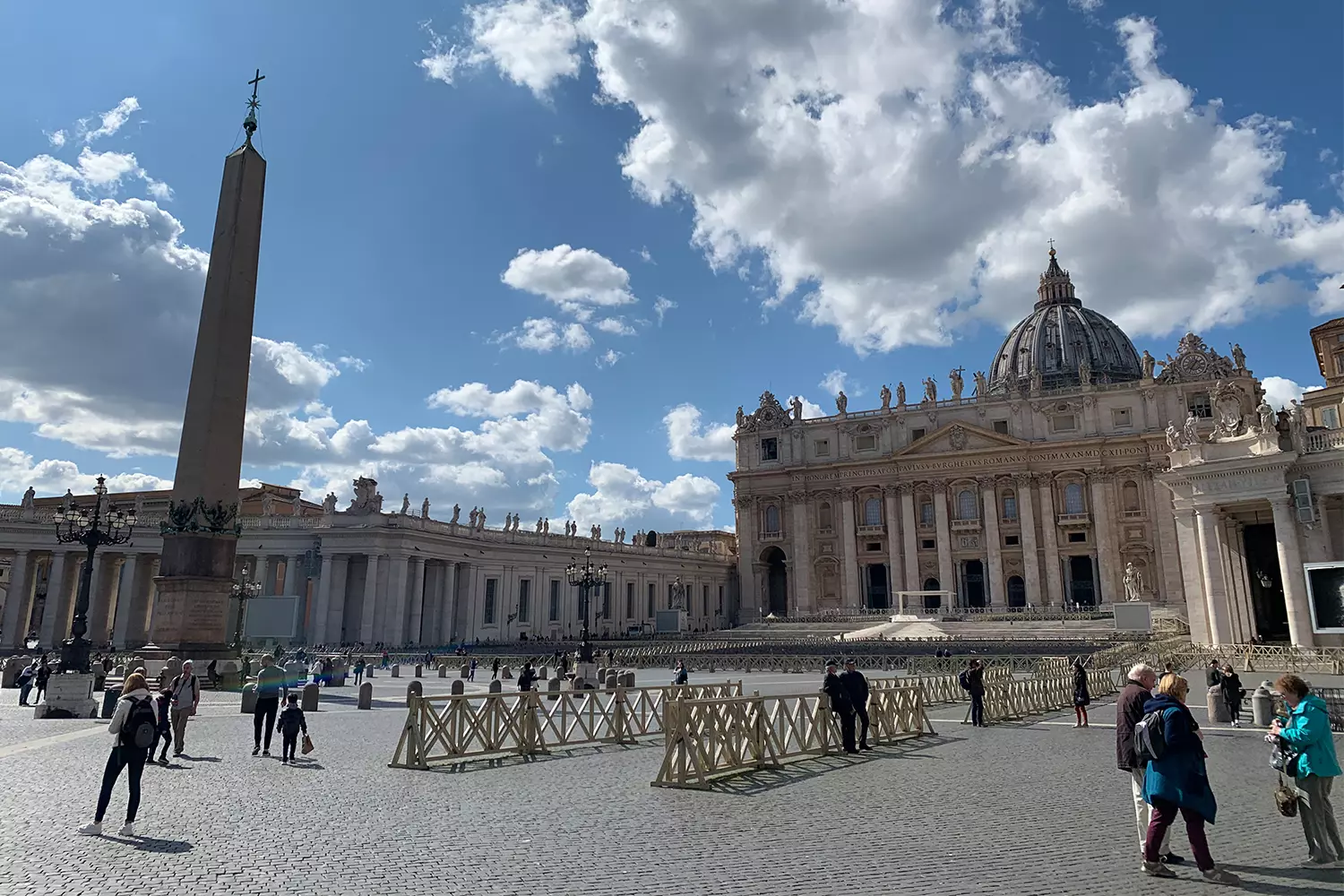 Halaman kosong di Vatikan