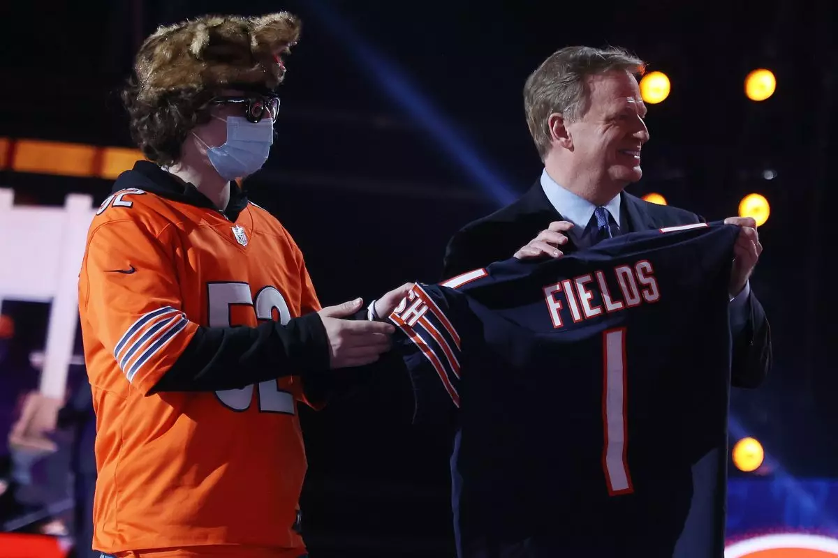 NFL 커미셔너 Roger Goodell과 함께 있는 Bears 팬