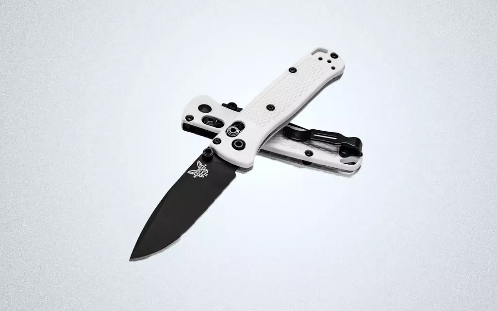 Benchmade Mini Bugout የኪስ ቢላዋ ለዕለታዊ መሸከም ተስማሚ ነው።