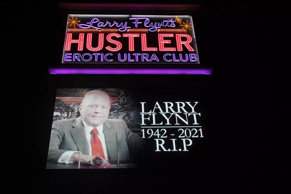 Larry Flynt tilar donya