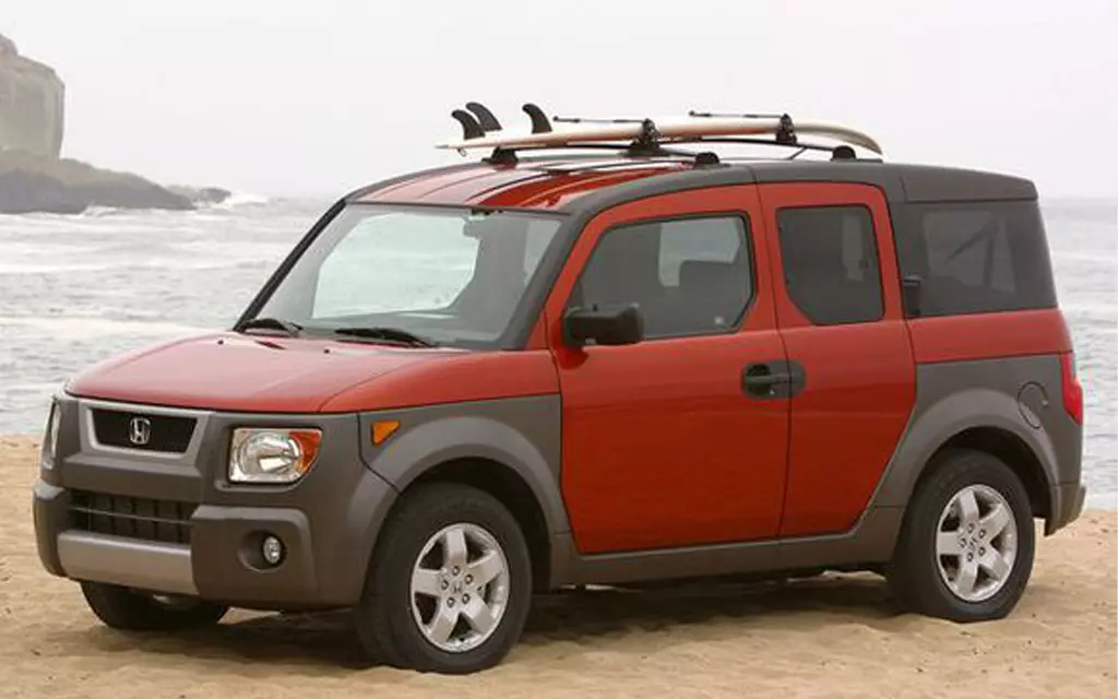 2003ko Honda Element bere abenturazko distira osoan