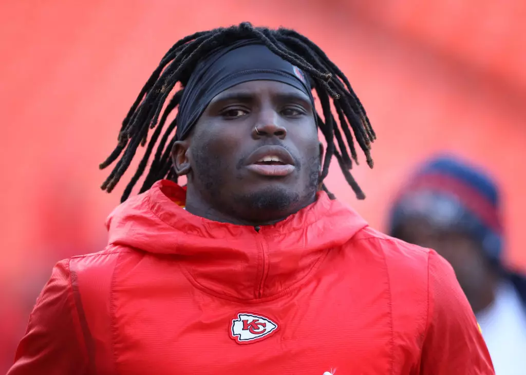 Trưởng phòng thu rộng Tyreek Hill. (Scott Winters / Icon Sportswire qua Getty)