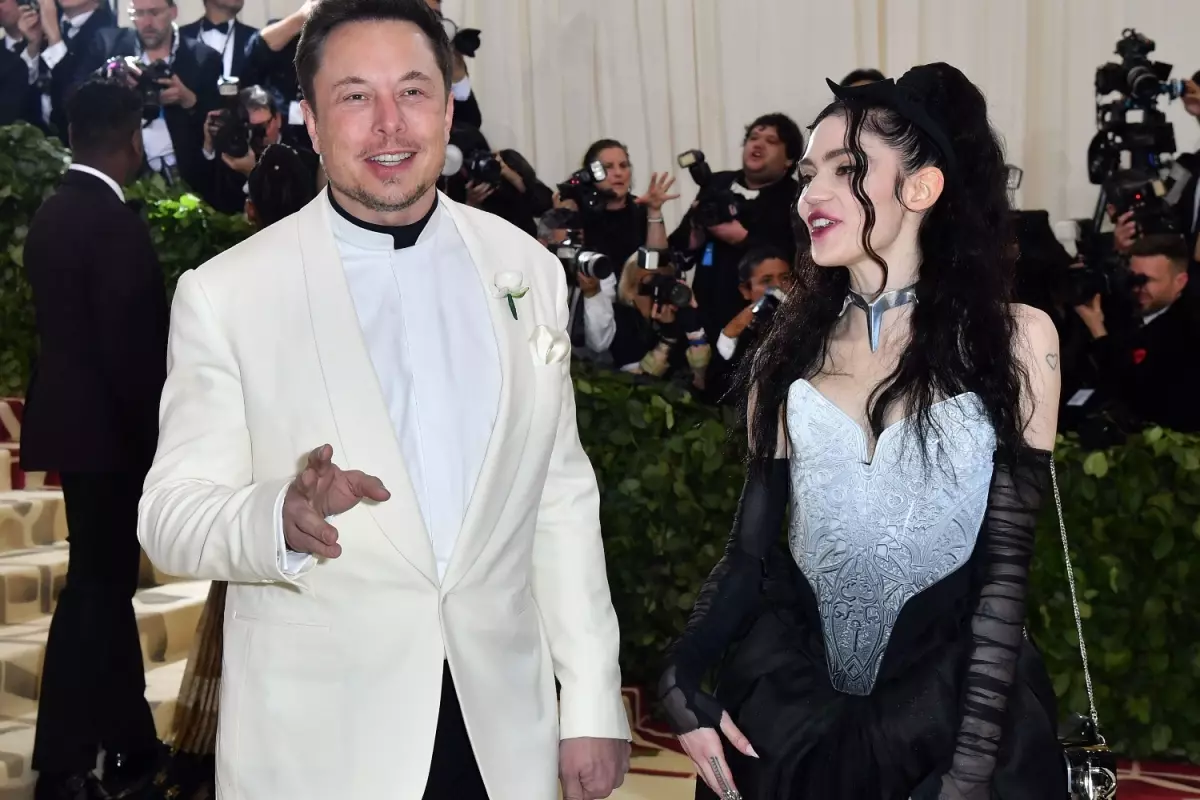 Favori Ünlü Çiftim Elon Musk ve Grimes'a RIP