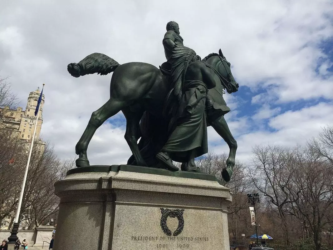 Statuja e Theodore Roosevelt