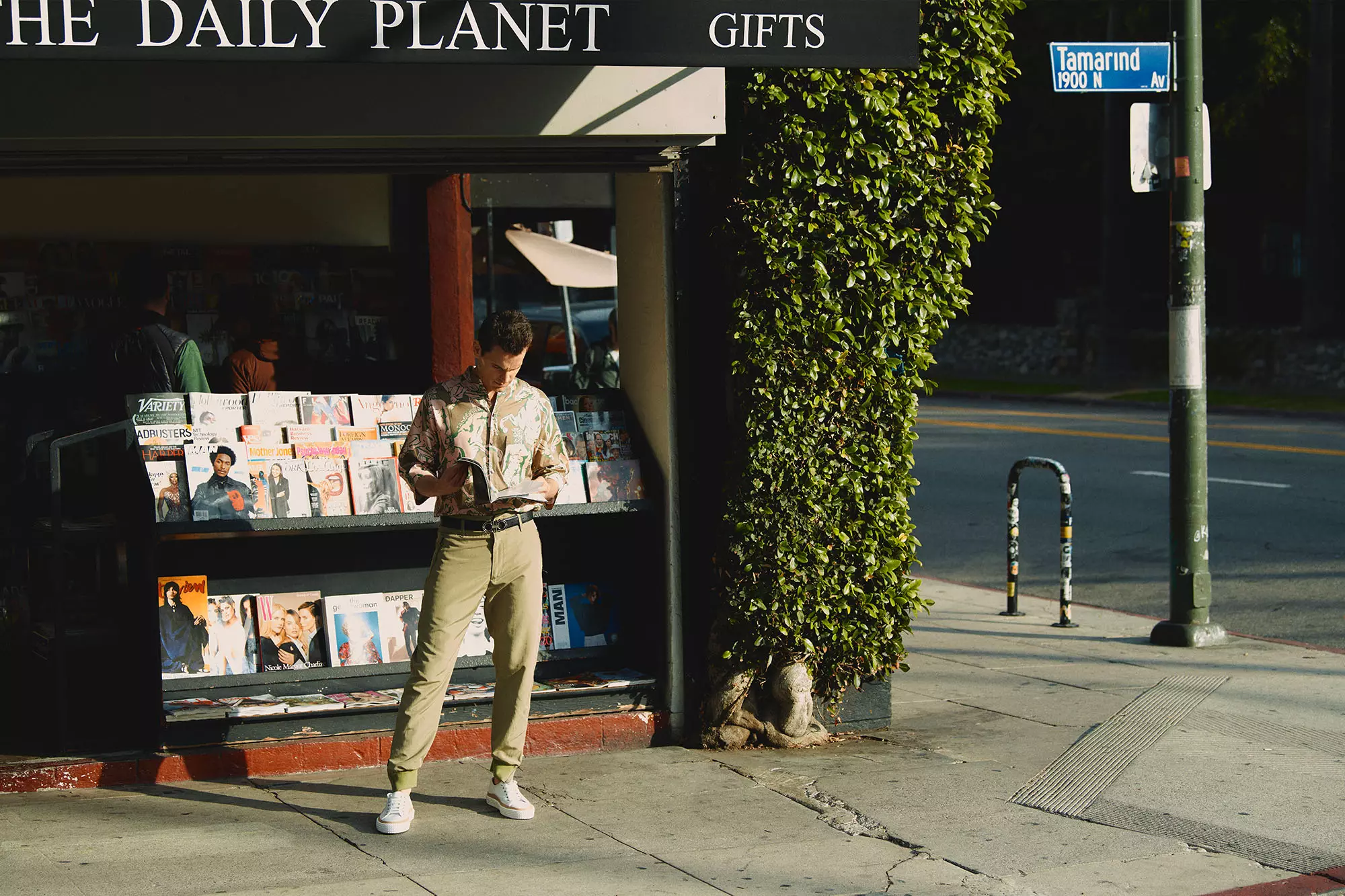 Matt Bomer Los Angeles Neiman Marcus Veshje për meshkuj Salvatore Ferragamo Franklin Strip Daily Planet