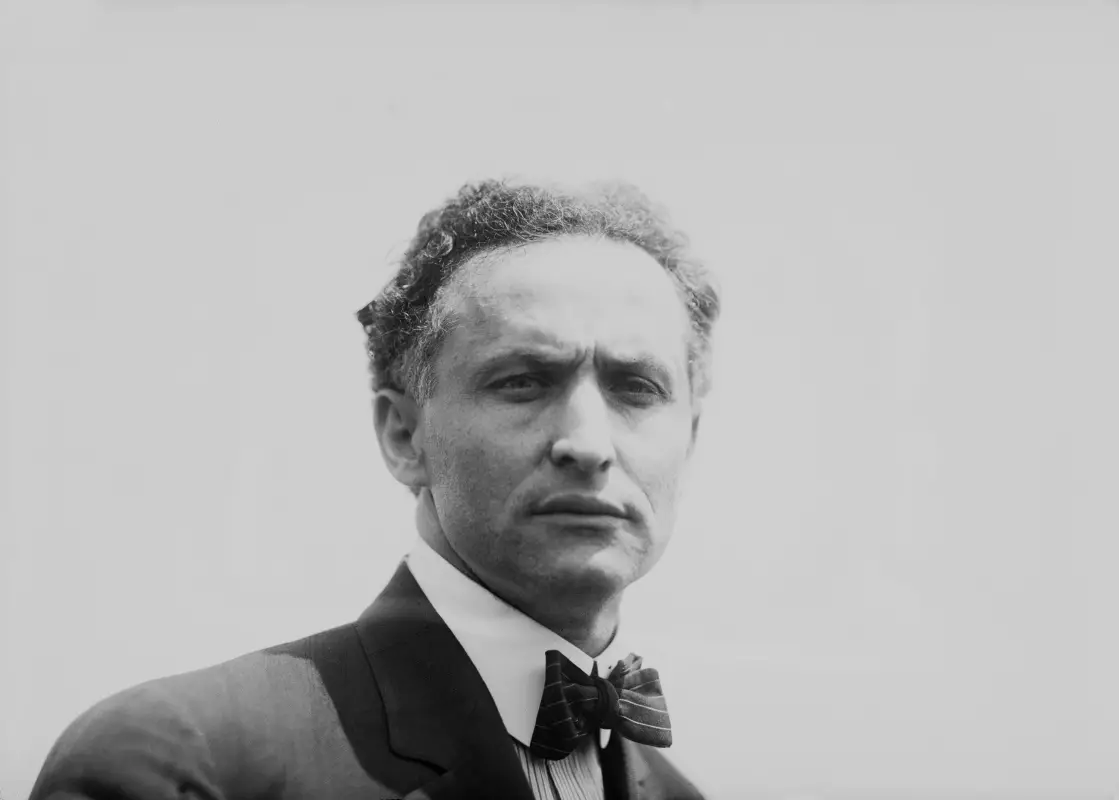 Harry Houdini w 1912 roku (fot. FPG/Getty Images)