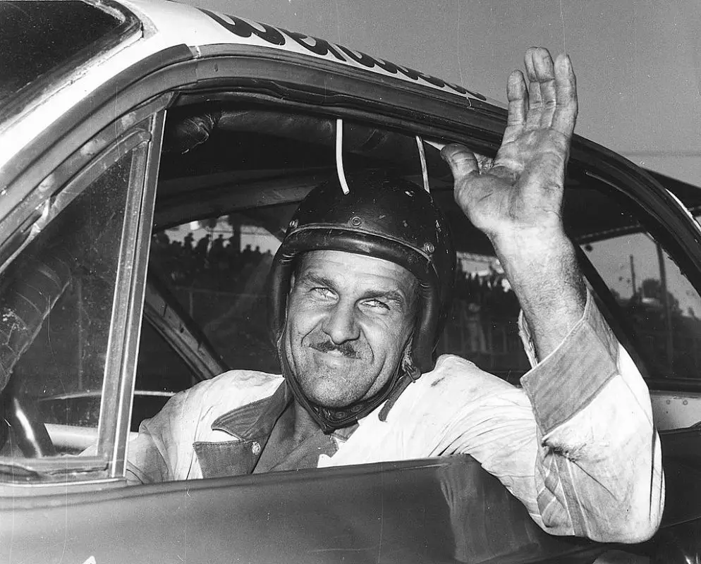 Wendell Scott al seu cotxe