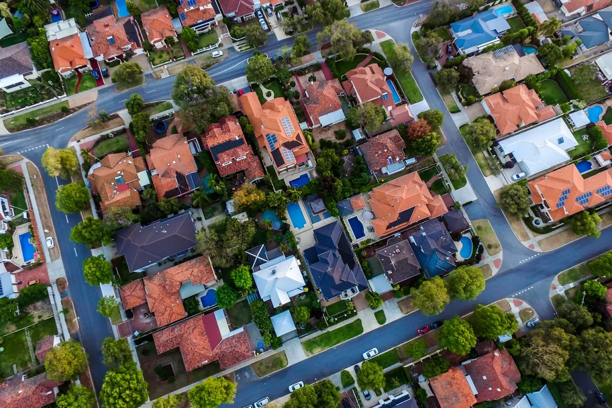 tellados das casas disparados desde arriba