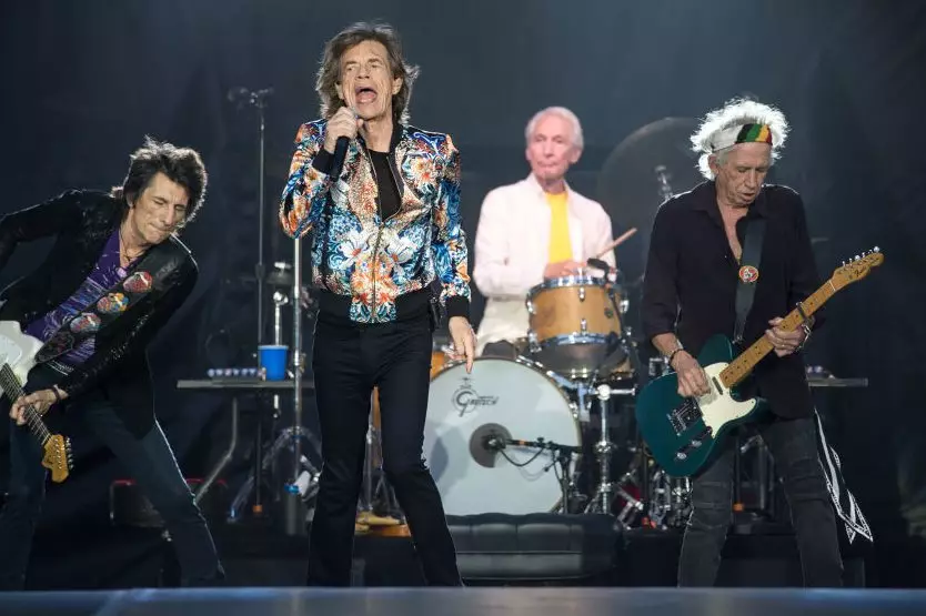 The Rolling Stones на Mercedes Benz-Arena во время европейского турне. (Себастьян Голлноу/Пенсильвания через Гетти)