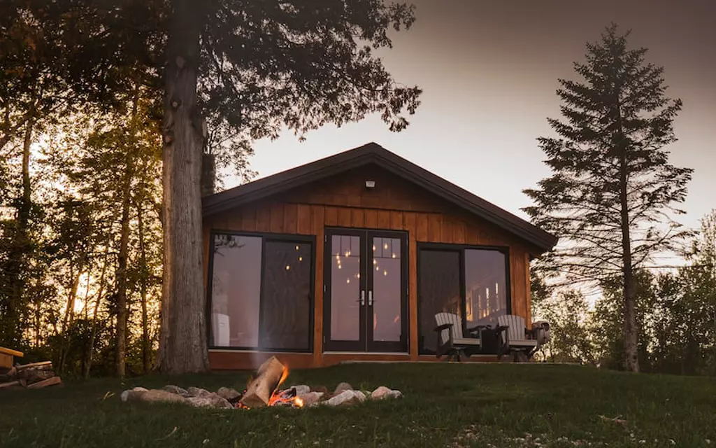 Huisje tussen de dennen Airbnb aan Lake Michigan