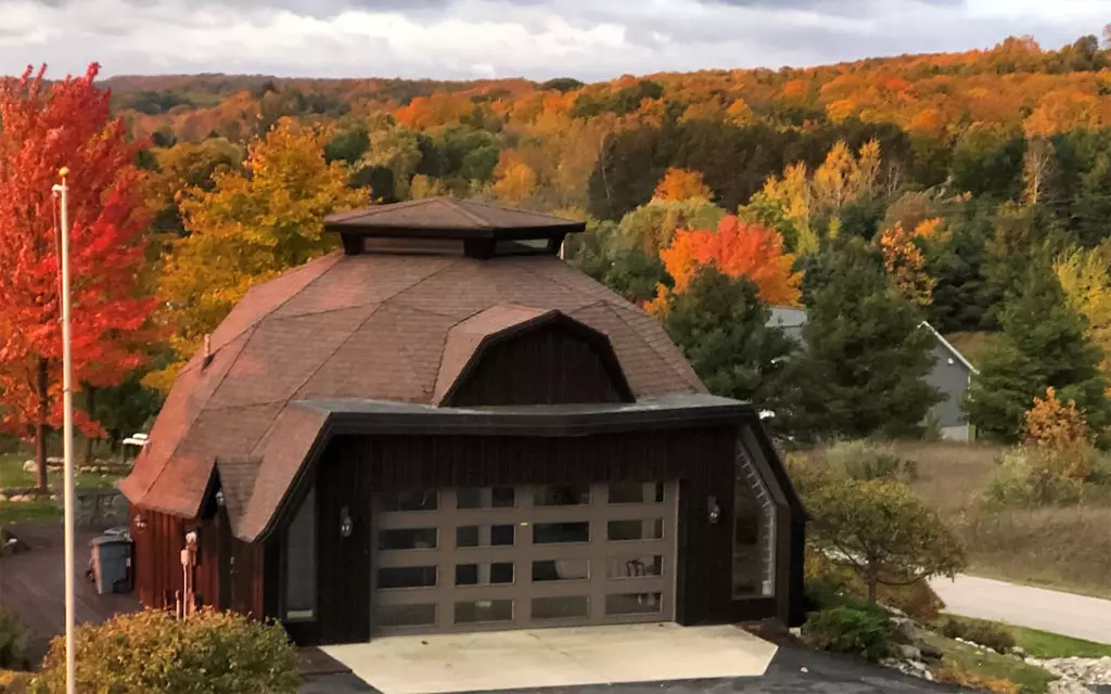 Dome Home Aribnb op Lake Michigan