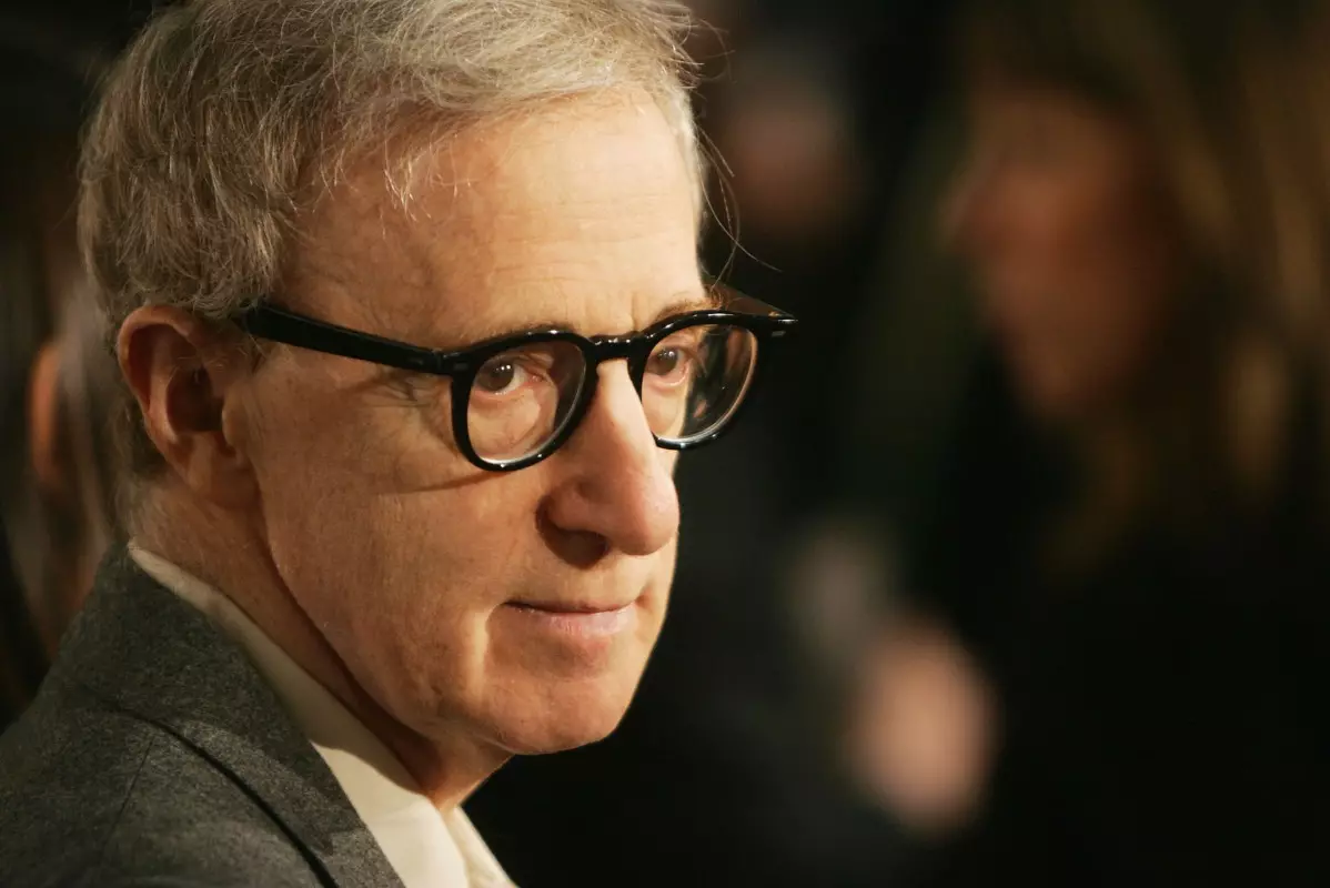 Woody Allen ئامازونغا قارشى 68 مىليون دوللارلىق توختامغا خىلاپلىق قىلدى