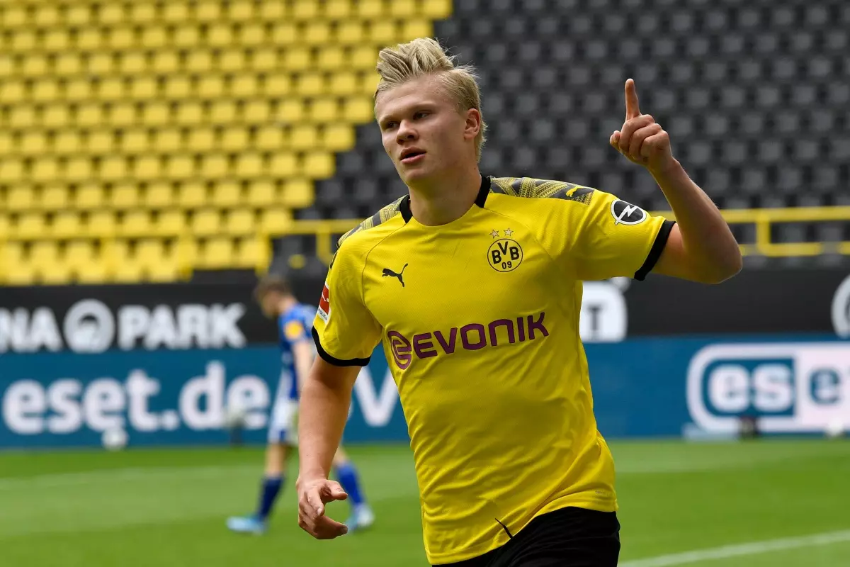 Haaland Dortmund اسٽار